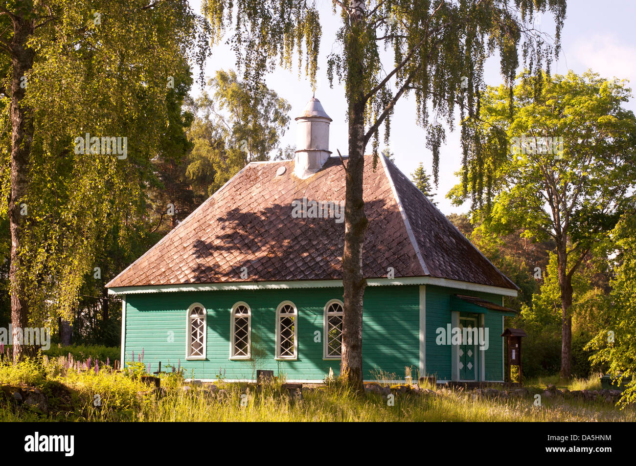Old wooden church building hi-res stock photography and images - Alamy