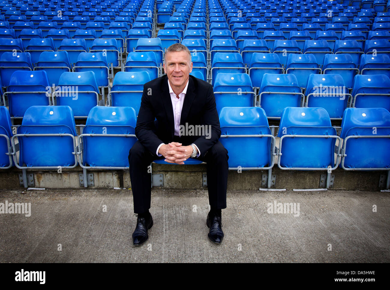 Alec Stewart pictured at Headingley Cricket Ground, Leeds Stock Photo ...