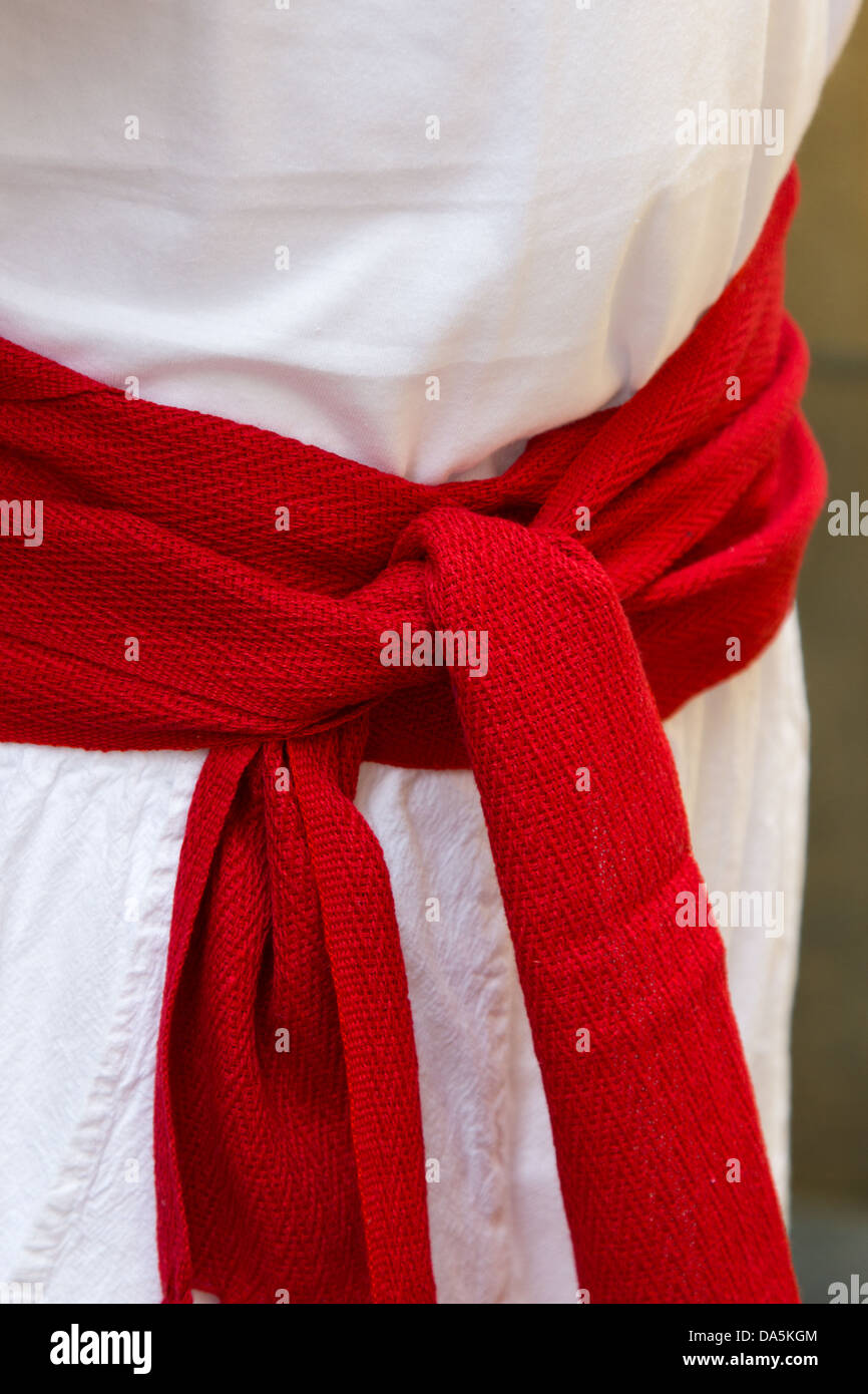 Basque traditional costume hi-res stock photography and images - Alamy