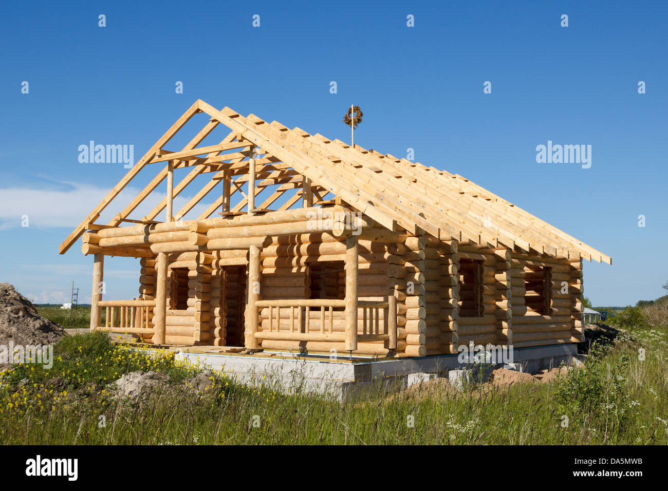 Log built construction hi-res stock photography and images - Alamy
