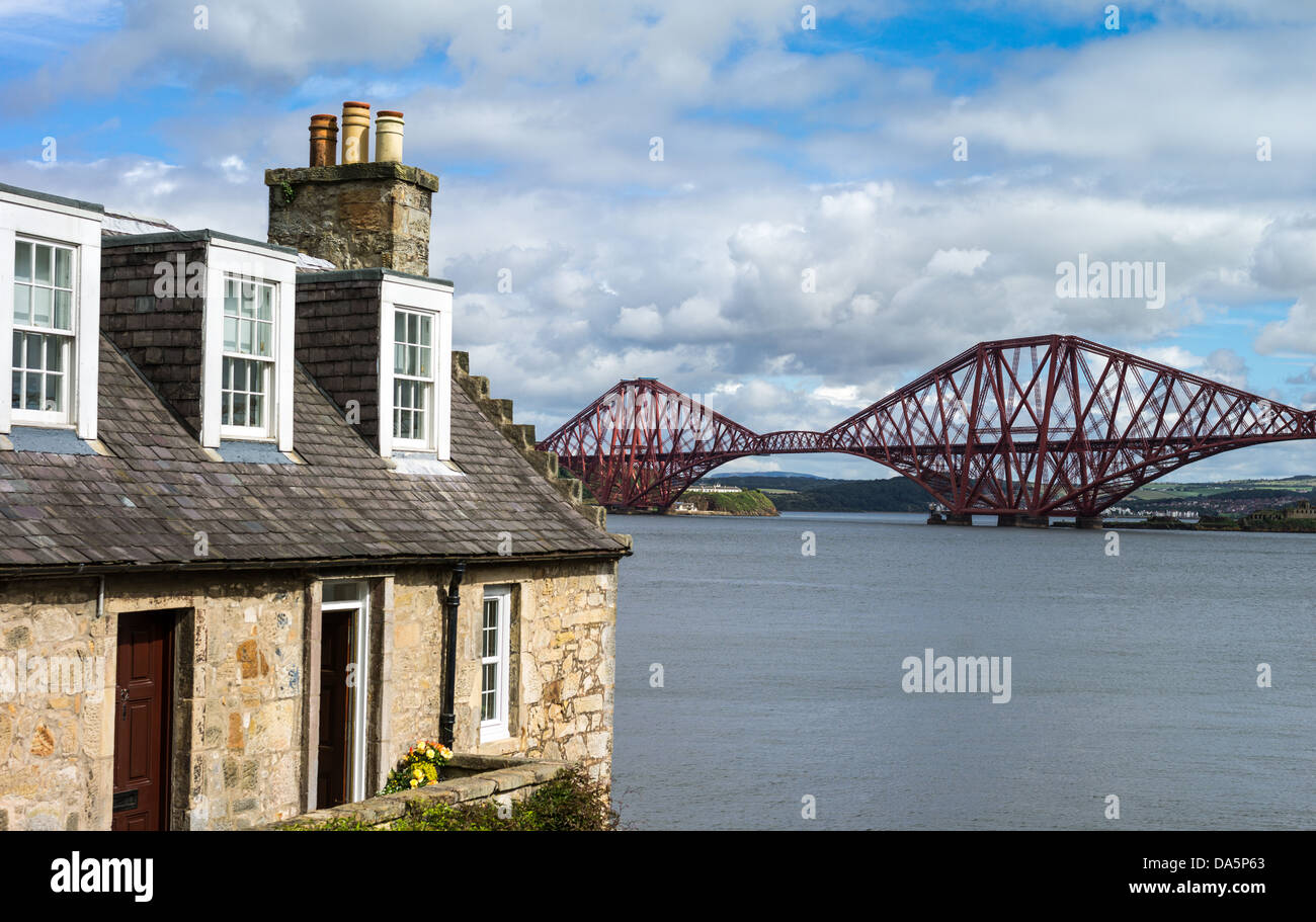 Europe Great Britain, Scotland, Lothian area, the Forth Rail Bridge ...
