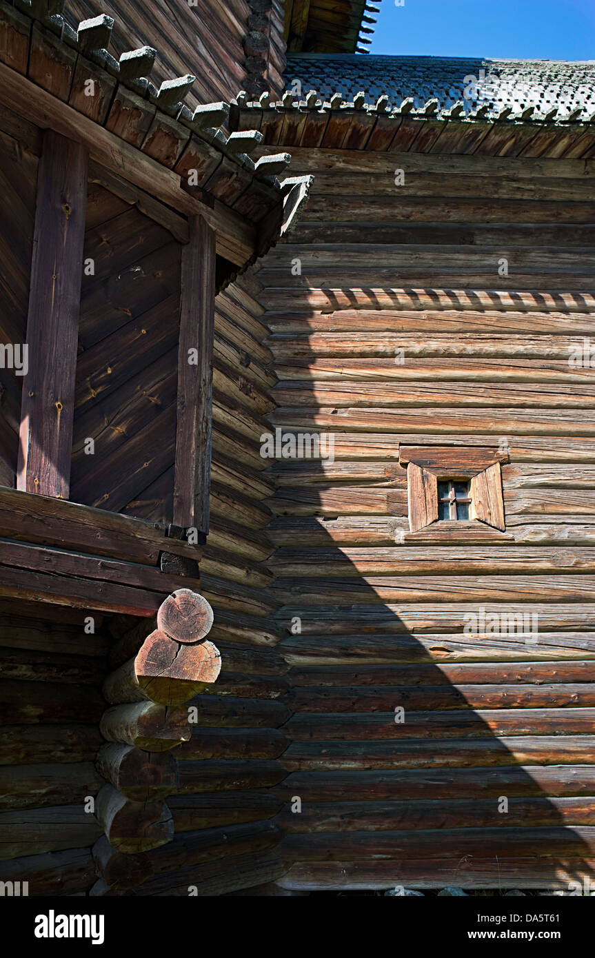 Old Russian northen log house Stock Photo - Alamy