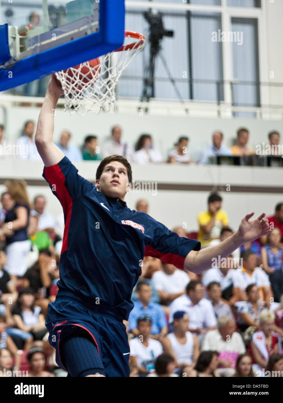 Friendly Match Team USA on basketball and the Kazan team Unix dedicated ...