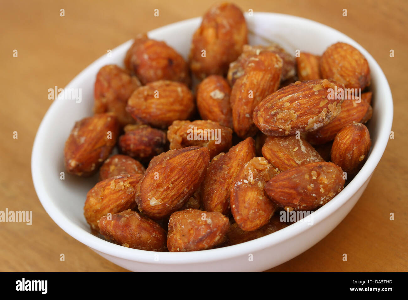 Crunchy almonds hi-res stock photography and images - Alamy