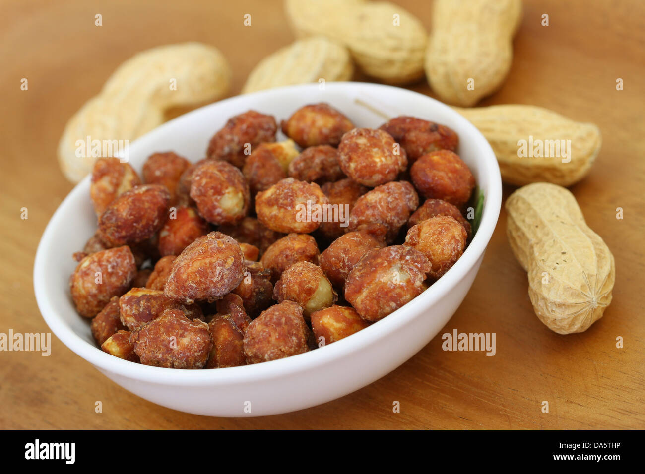 Caramelized peanuts, close up Stock Photo - Alamy