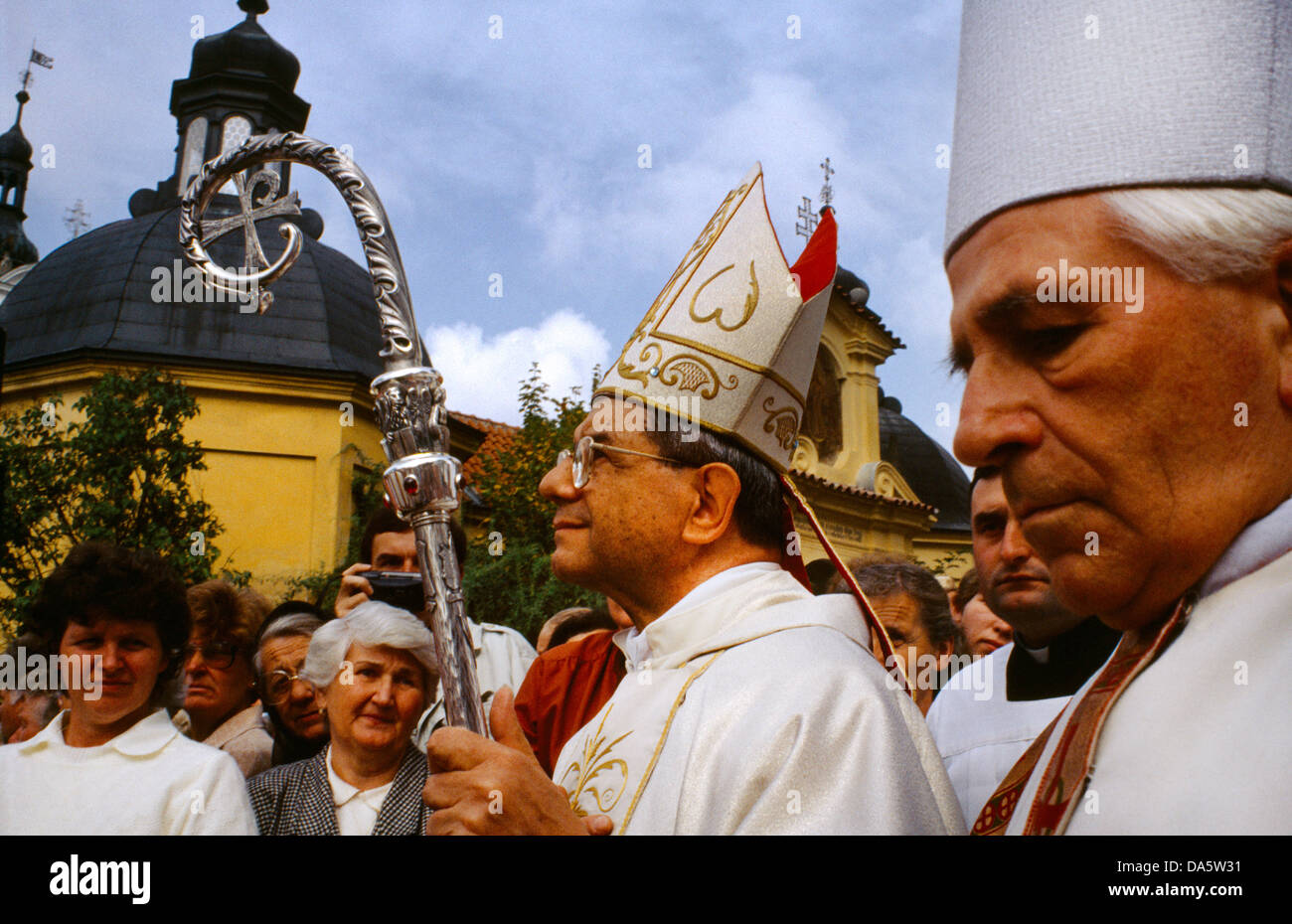 Bishop staff hi-res stock photography and images - Alamy