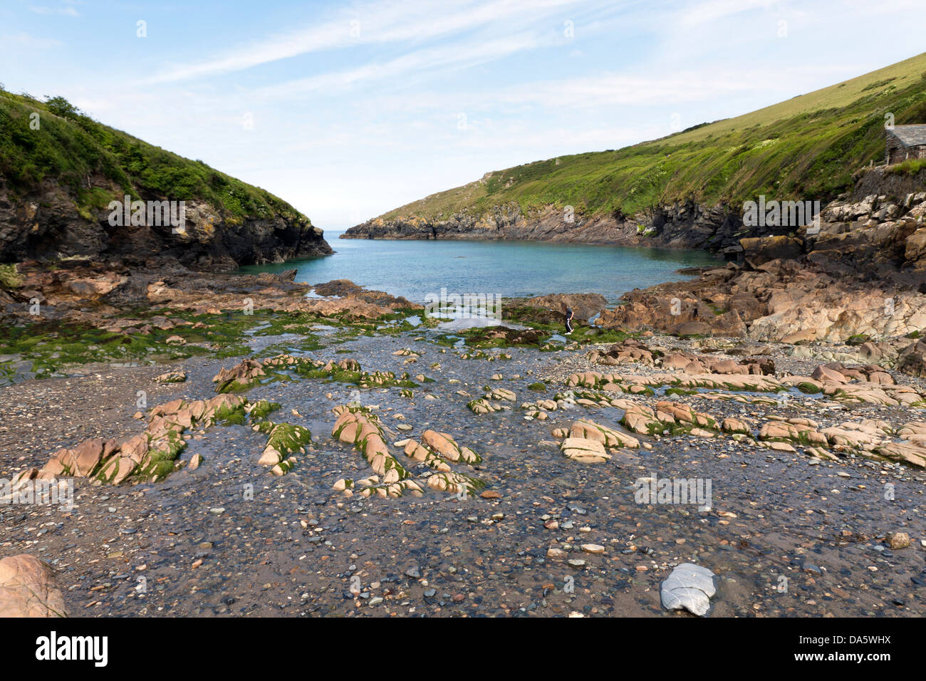 Cornwall Cottage Cliff Stock Photos & Cornwall Cottage Cliff Stock ...