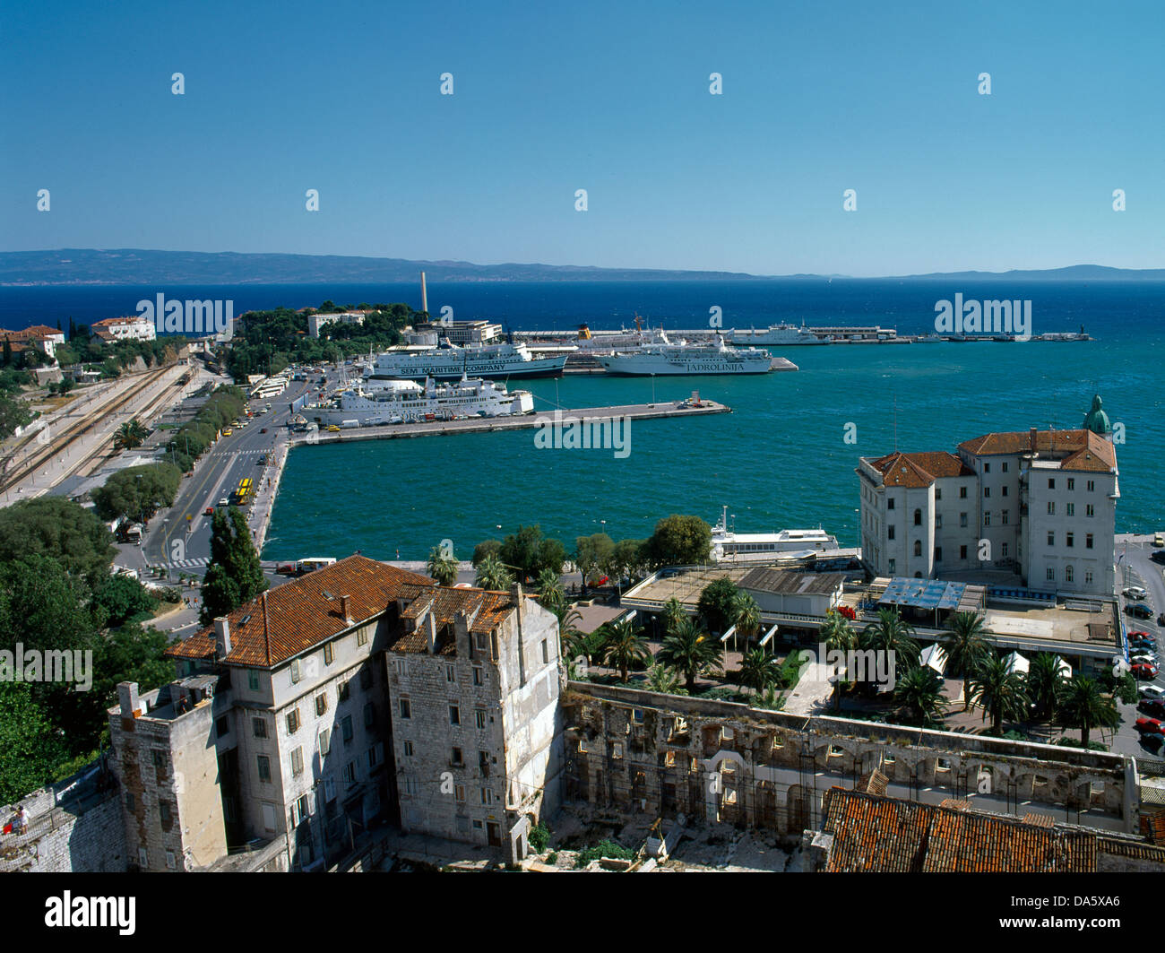 The palace walls hi-res stock photography and images - Alamy