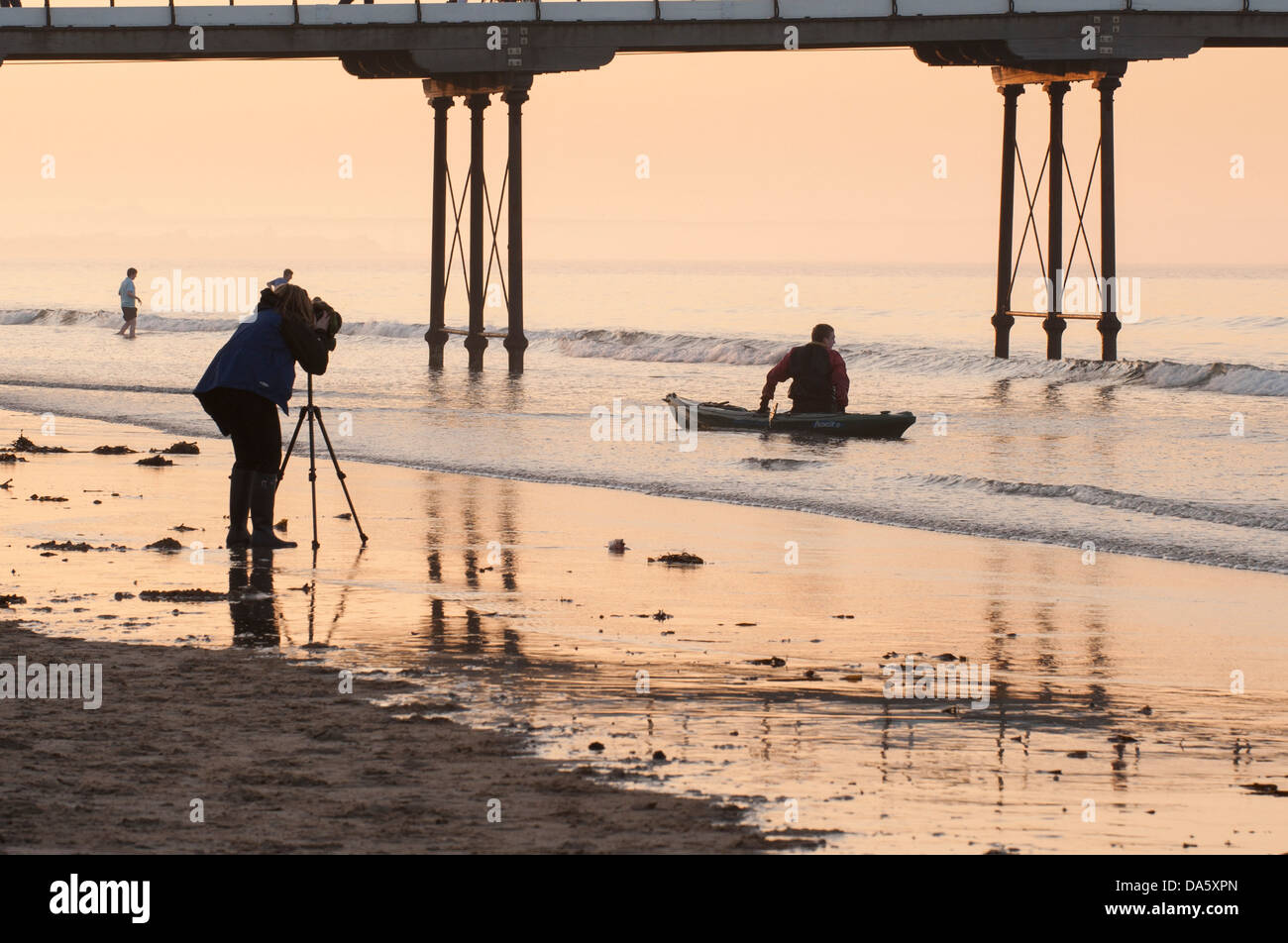 Victorian people silhouette hi-res stock photography and images - Alamy