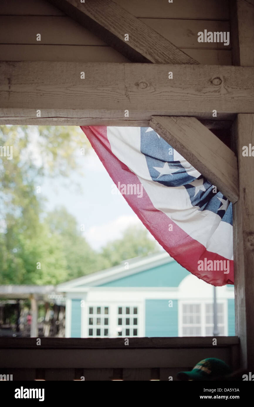 Draped american flag hi-res stock photography and images - Alamy