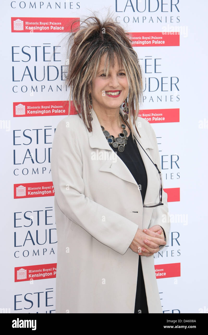 Elizabeth emanuel hi-res stock photography and images - Alamy