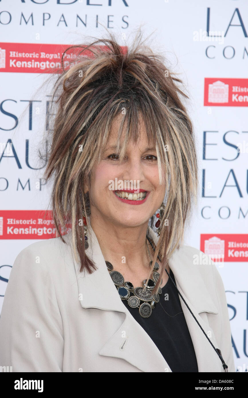 Elizabeth emanuel hi-res stock photography and images - Alamy