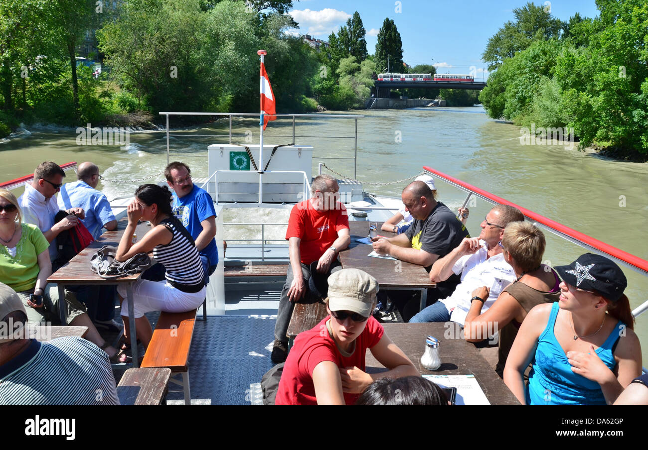 Vienna by boat hi-res stock photography and images - Alamy