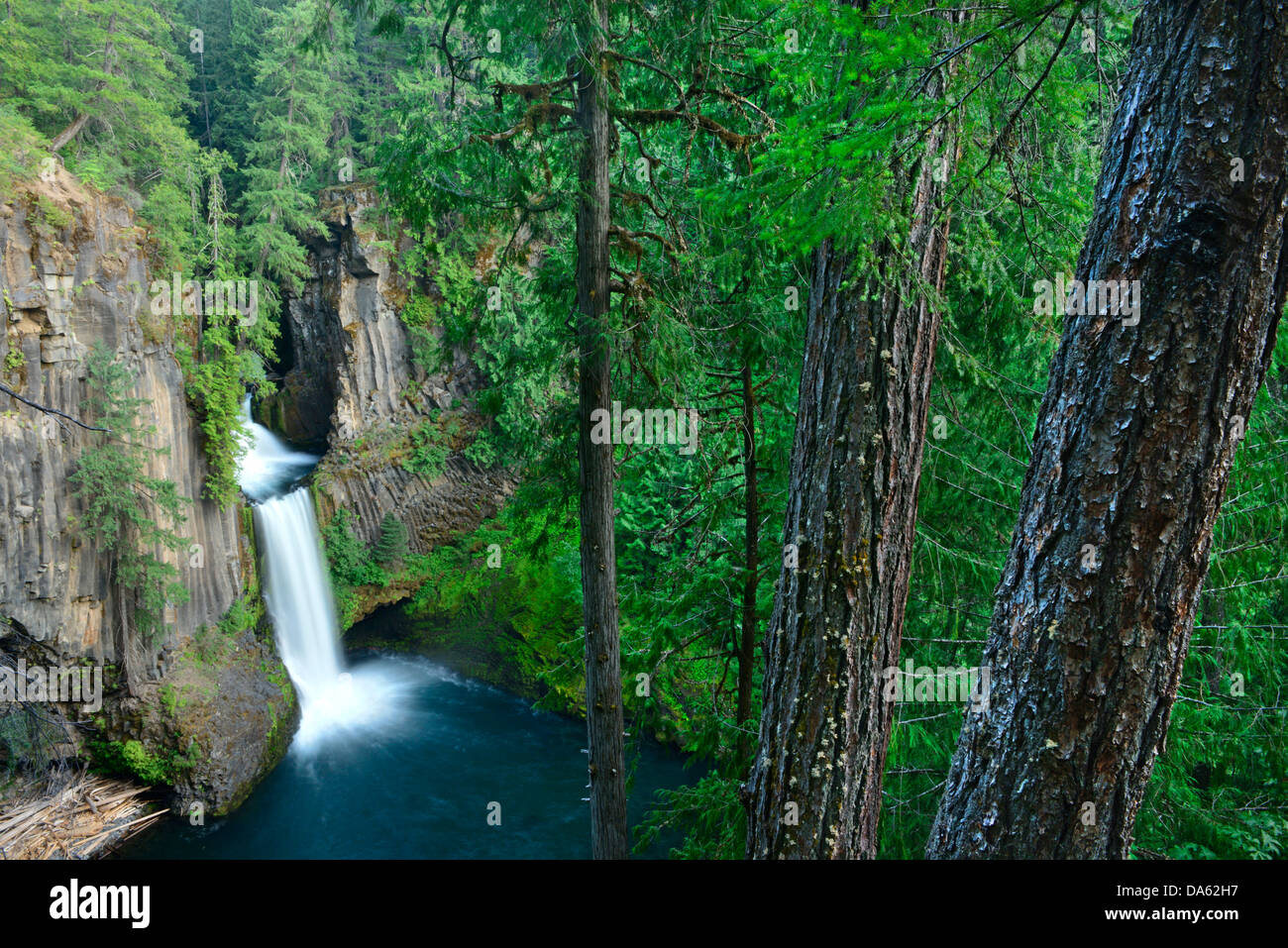 North america waterfall hi-res stock photography and images - Alamy