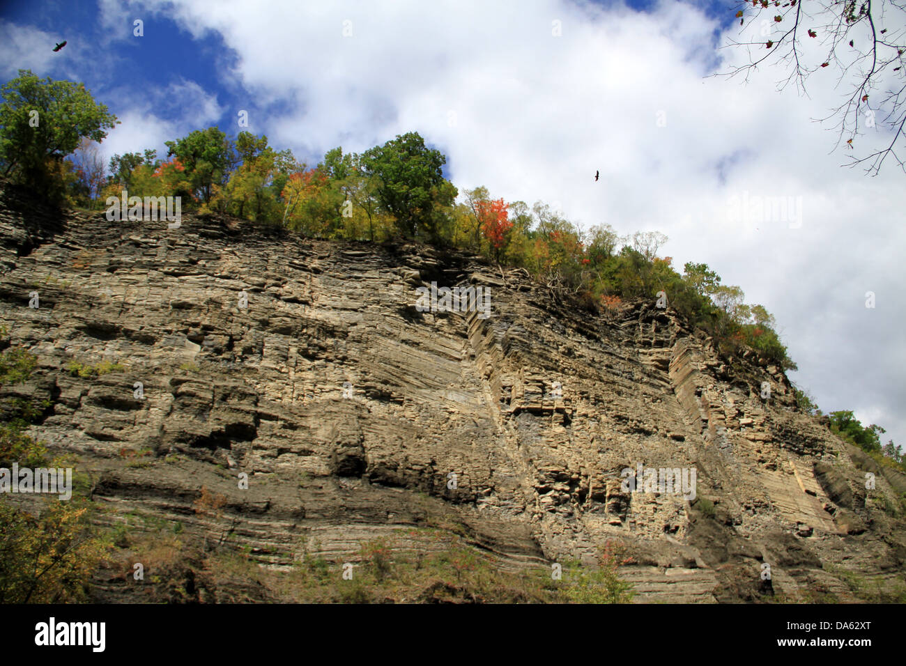 Cliff and rocks hi-res stock photography and images - Alamy
