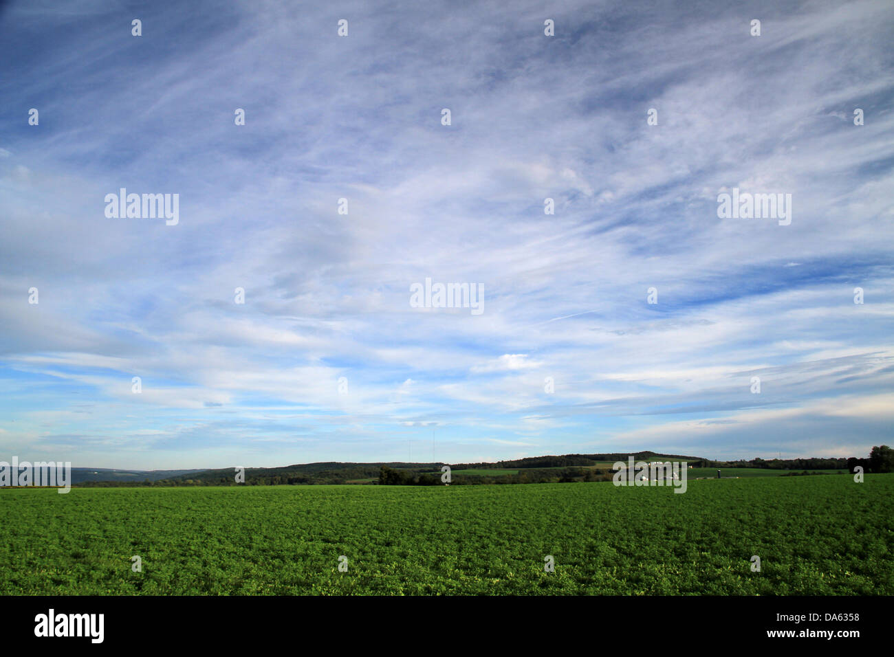 Clouds countryside hi-res stock photography and images - Alamy