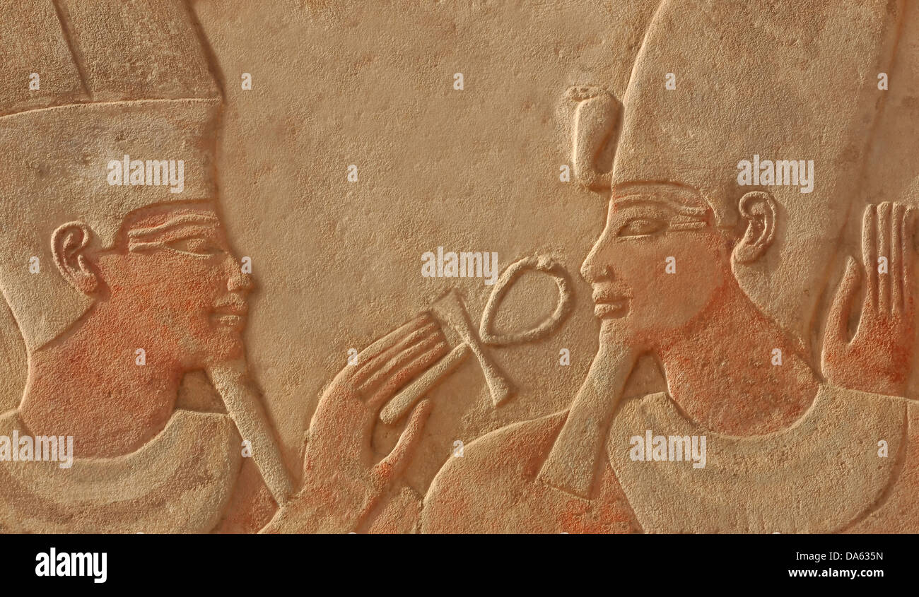 The god amun makes the gift of life, ankh, to the pharaoh Thutmoses IV ...