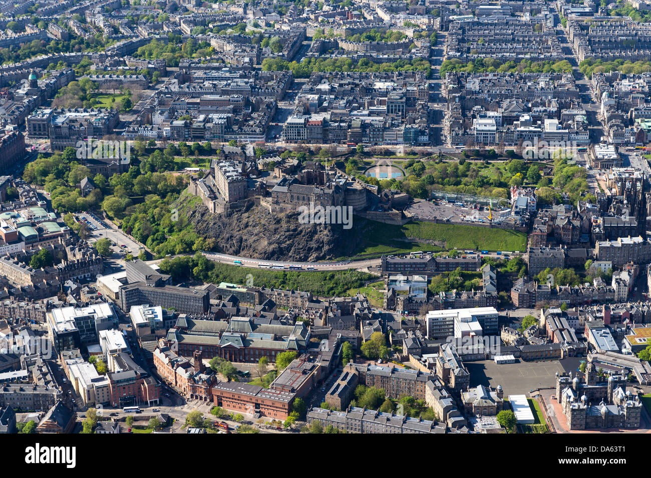 Edinburgh castle aerial hi-res stock photography and images - Alamy