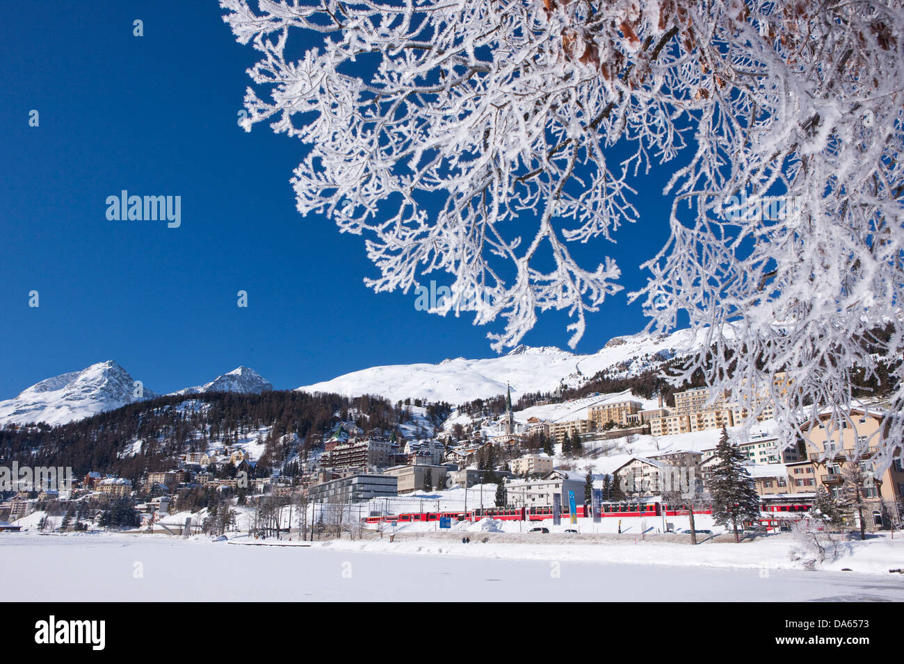 Gr footpath hi-res stock photography and images - Alamy