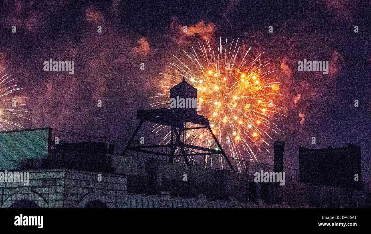 New York City, USA. 04th July, 2013. Brilliant color colors colour ...