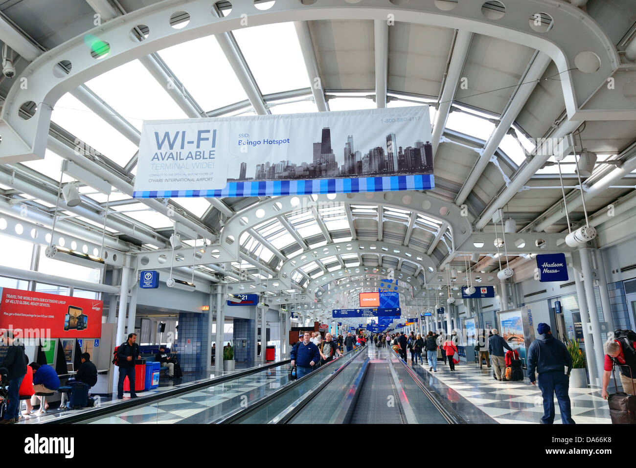 Chicago O'Hare Airport interior Stock Photo - Alamy