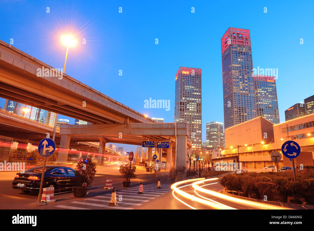 Beijing street hi-res stock photography and images - Alamy