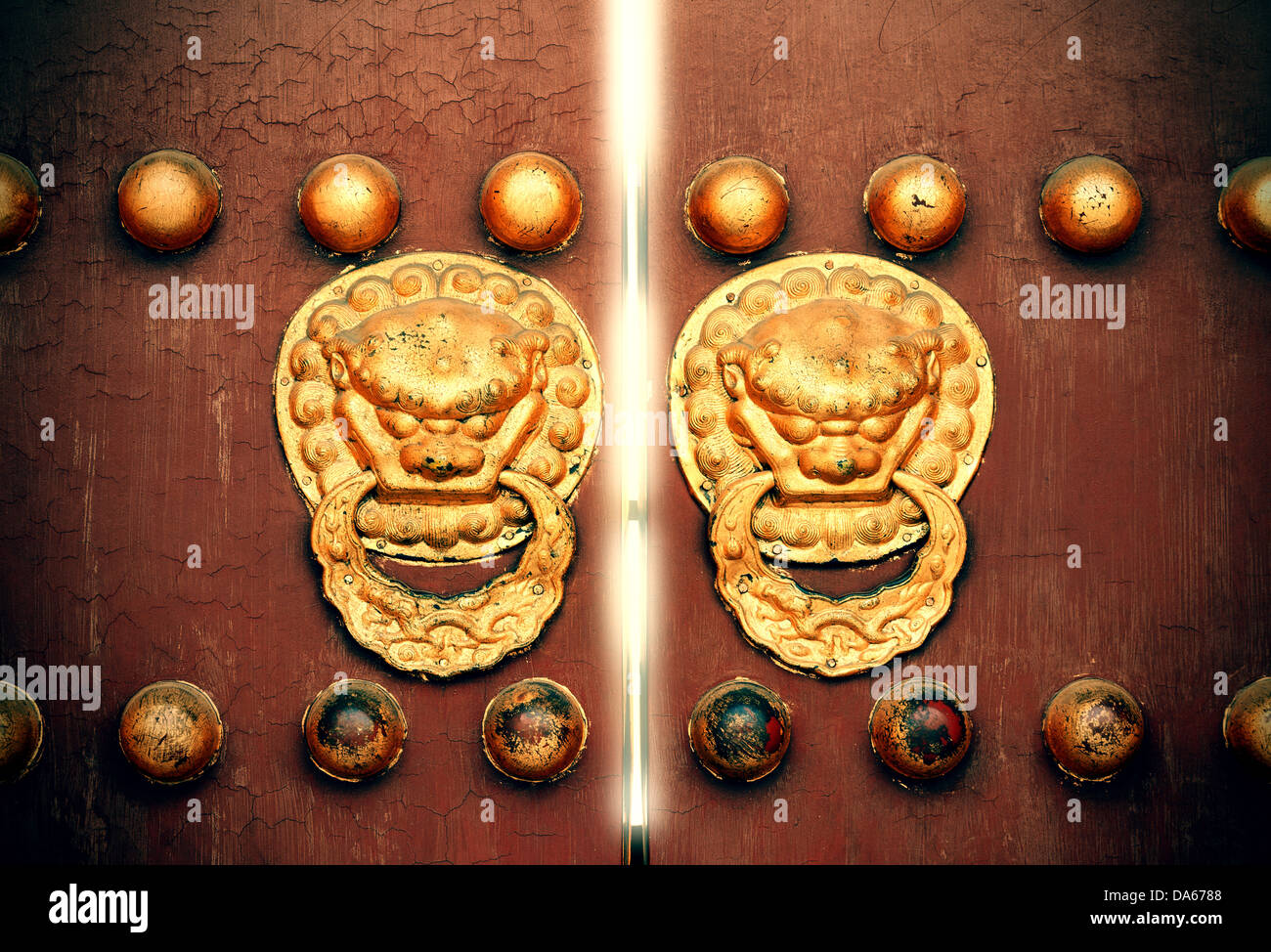 Old door of traditional Beijing architecture with decorations Stock ...