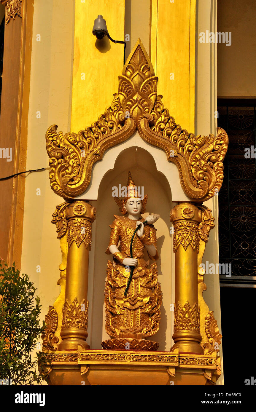 Shwedagon temple Yangon Myanmar Stock Photo - Alamy