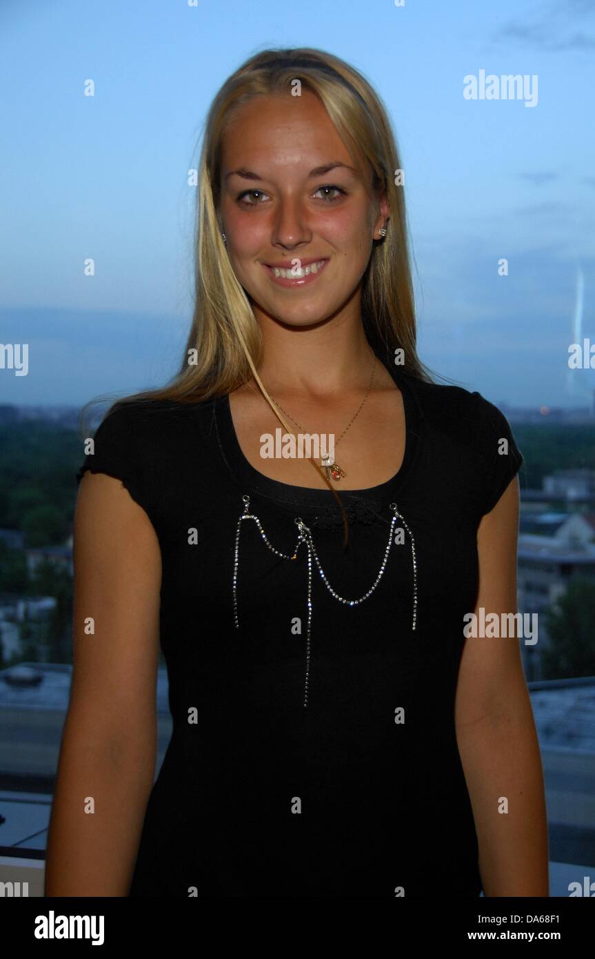 Berlin, May 08, 2007: German tennis player Sabine Lisicki Stock Photo ...