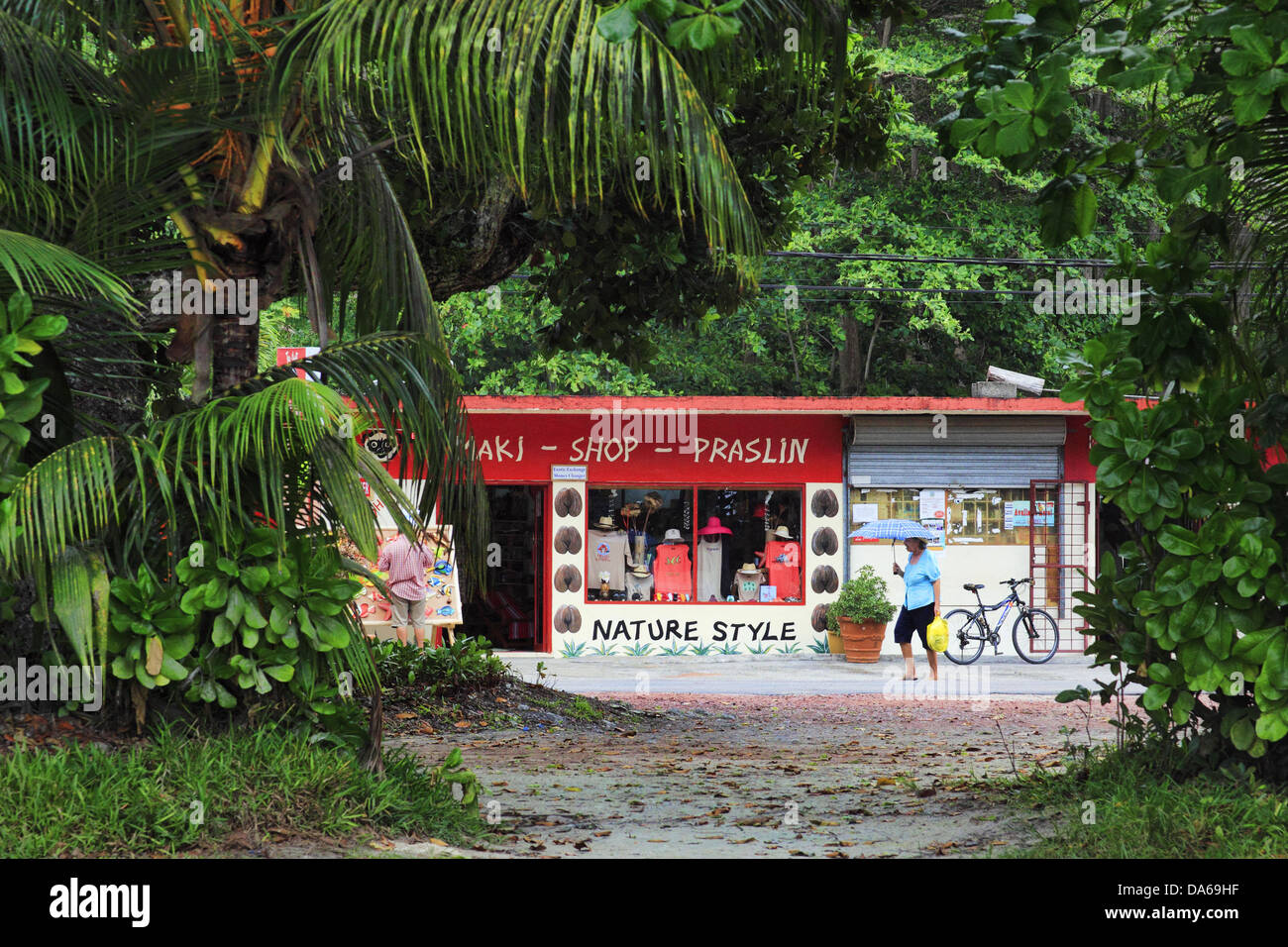 Seychelles souvenir shop hi-res stock photography and images - Alamy