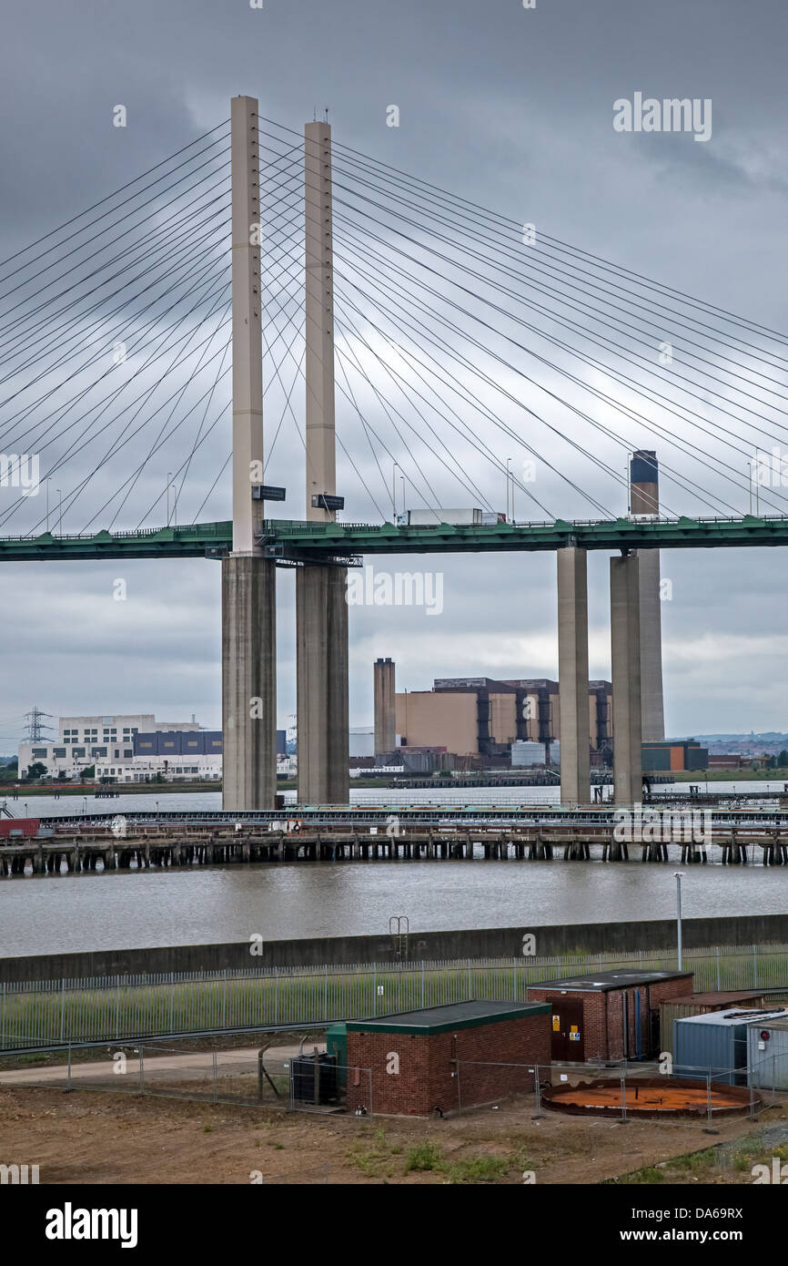 QEII Bridge Across the River Thames at Thurrock Stock Photo - Alamy