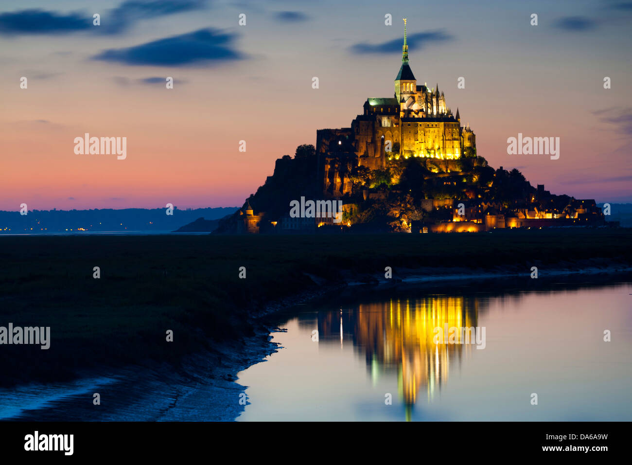 St michels mount hi-res stock photography and images - Alamy