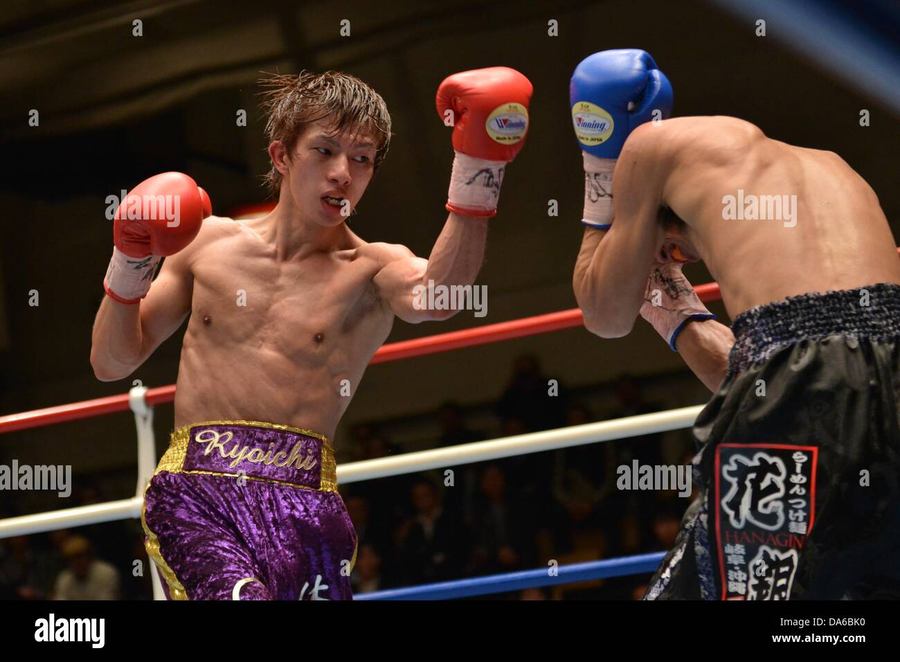 (L-R) Ryoichi Taguchi, Yuki Chinen APRIL 3, 2013 - Boxing : Ryoichi ...