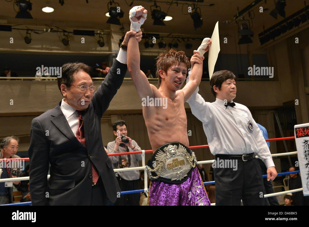 Ryoichi Taguchi, APRIL 3, 2013 - Boxing : Ryoichi Taguchi celebrates ...