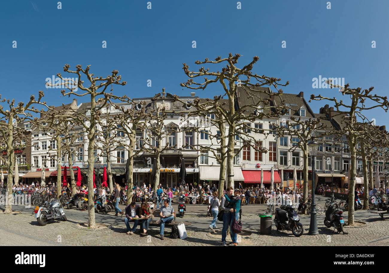 Maastricht city square hi-res stock photography and images - Alamy