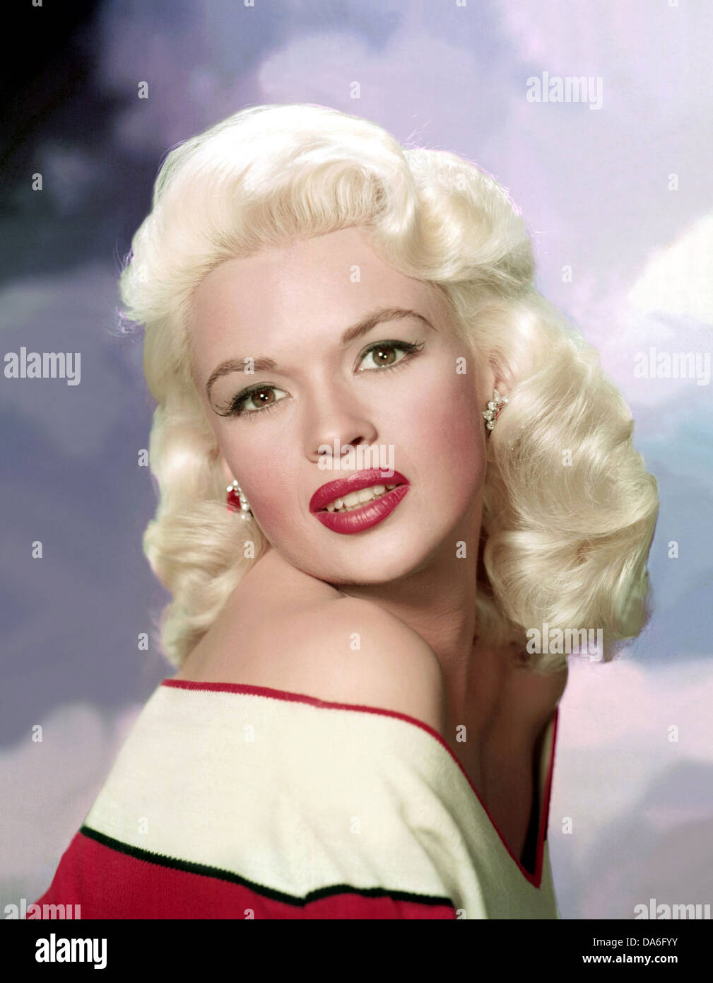 Jayne mansfield 1967 hi-res stock photography and images - Alamy