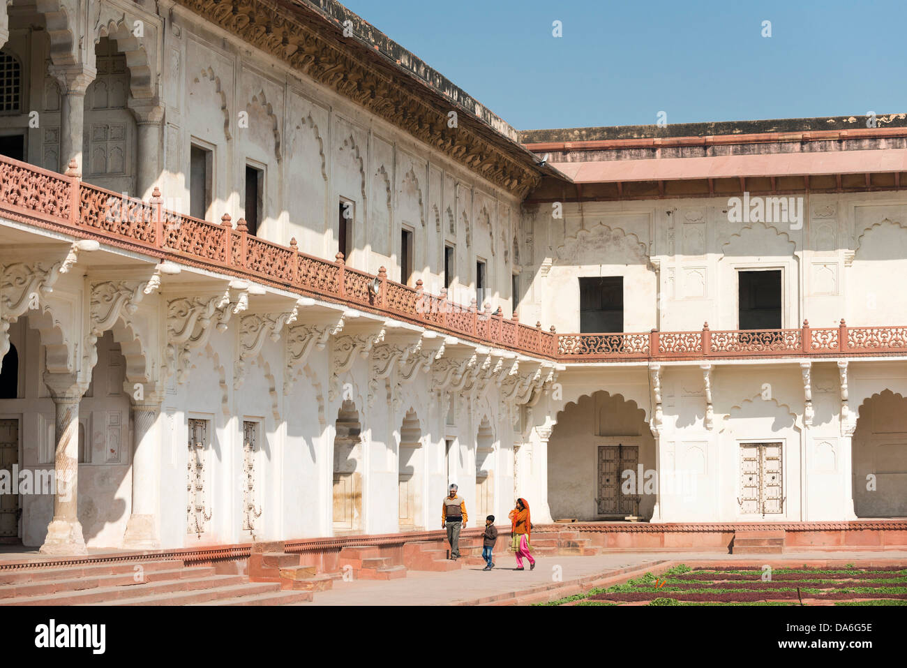 Patio of Anguri Bagh, Red Fort Stock Photo - Alamy
