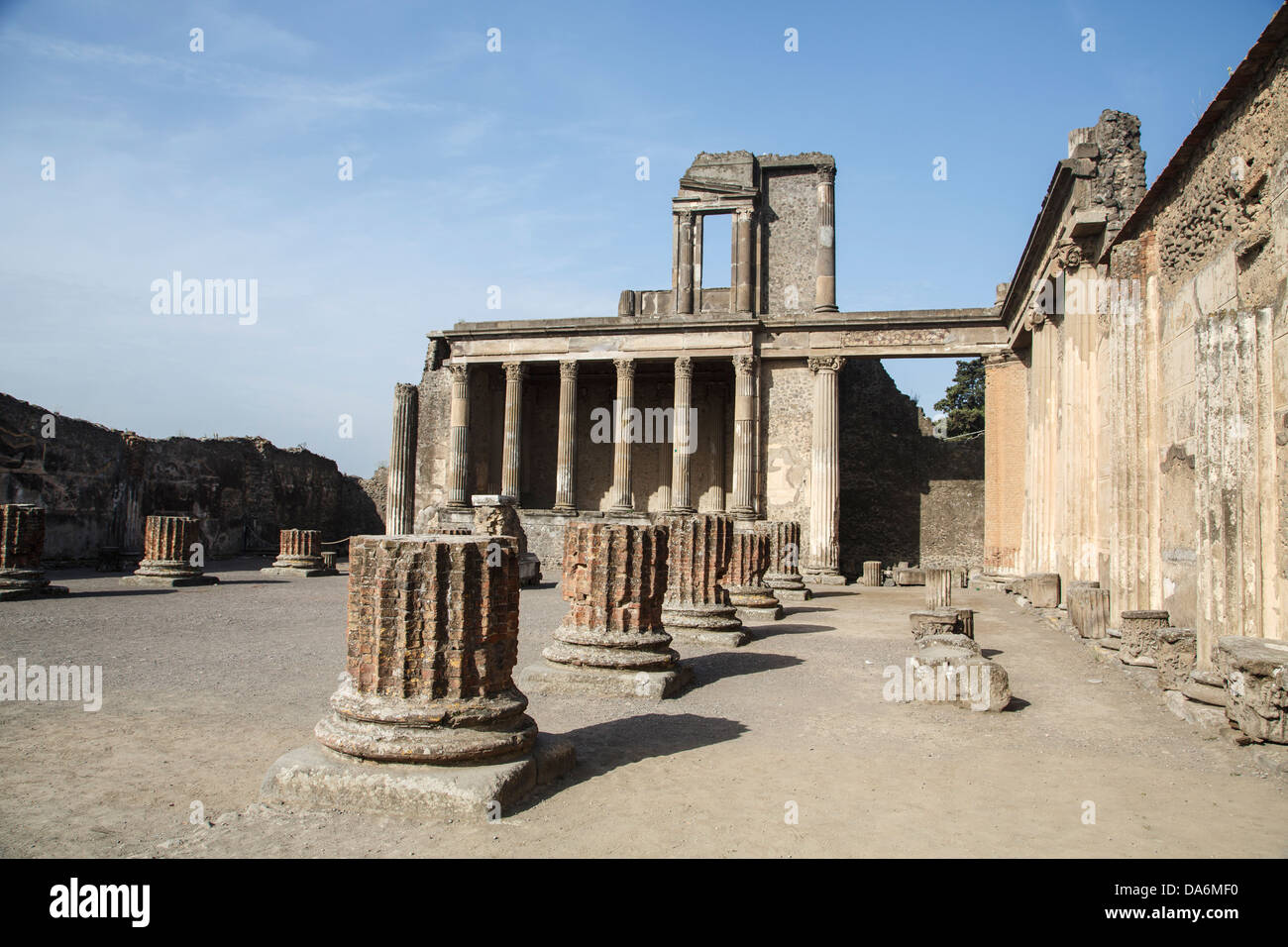 Ancient ruins in the forum of Pompeii Stock Photo - Alamy