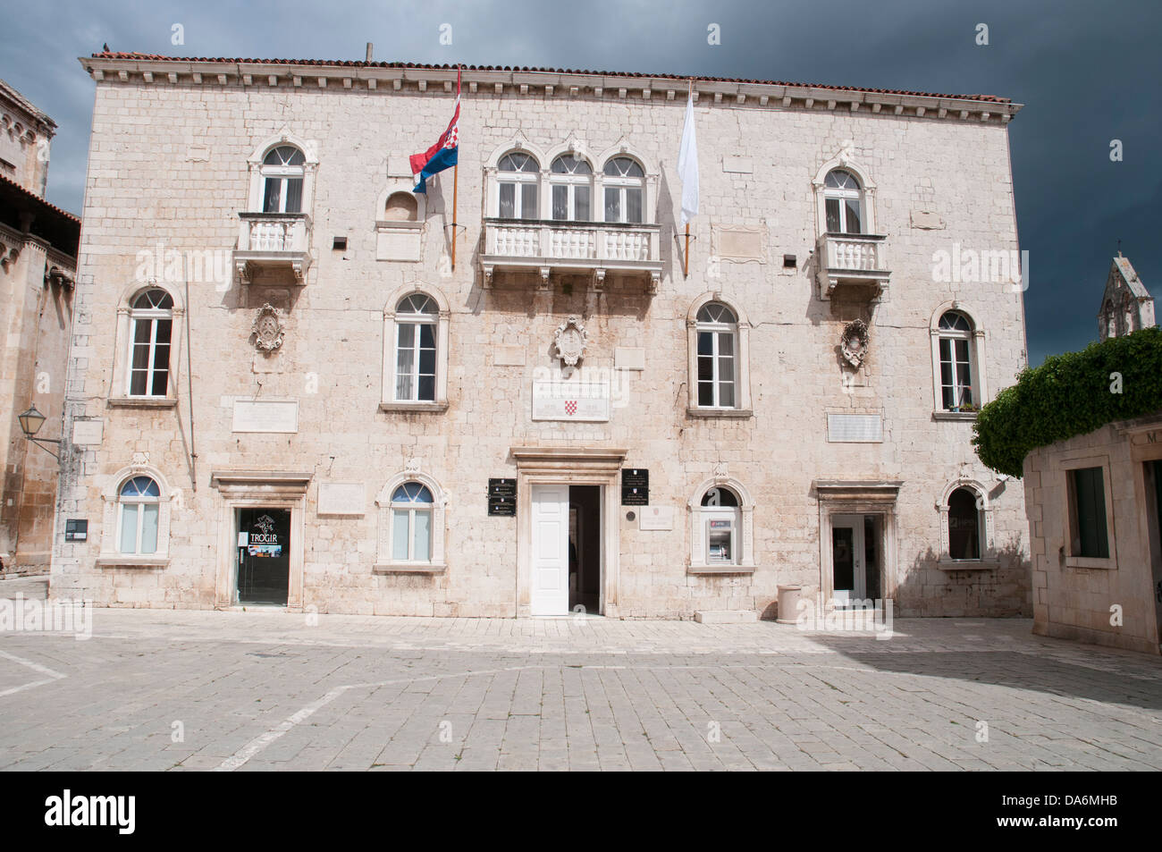Johannes Paul II Platz (Trg Ivana Pavla II), Rathaus, City Hall, Town ...