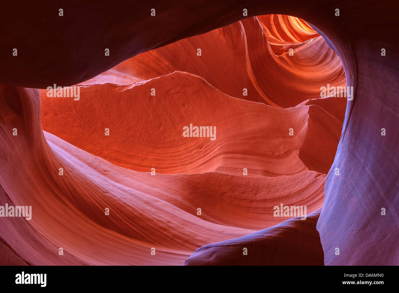 Navajo structures hi-res stock photography and images - Alamy