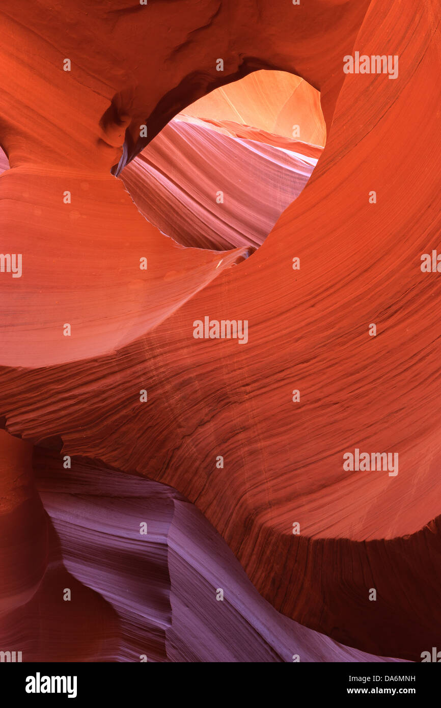 Navajo structures hi-res stock photography and images - Alamy