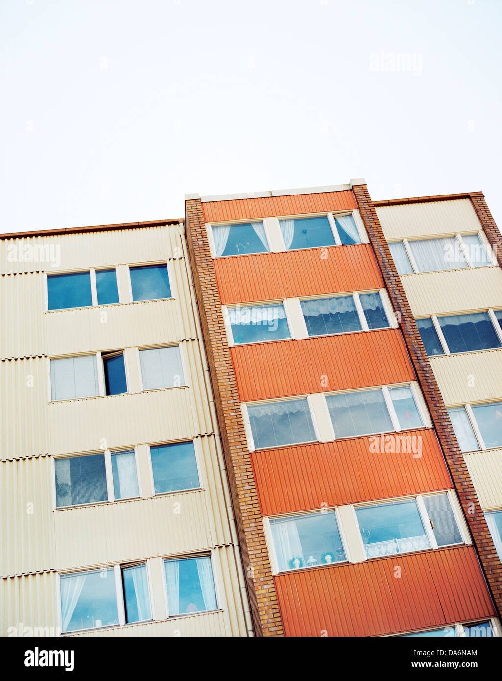 Part building hi-res stock photography and images - Alamy