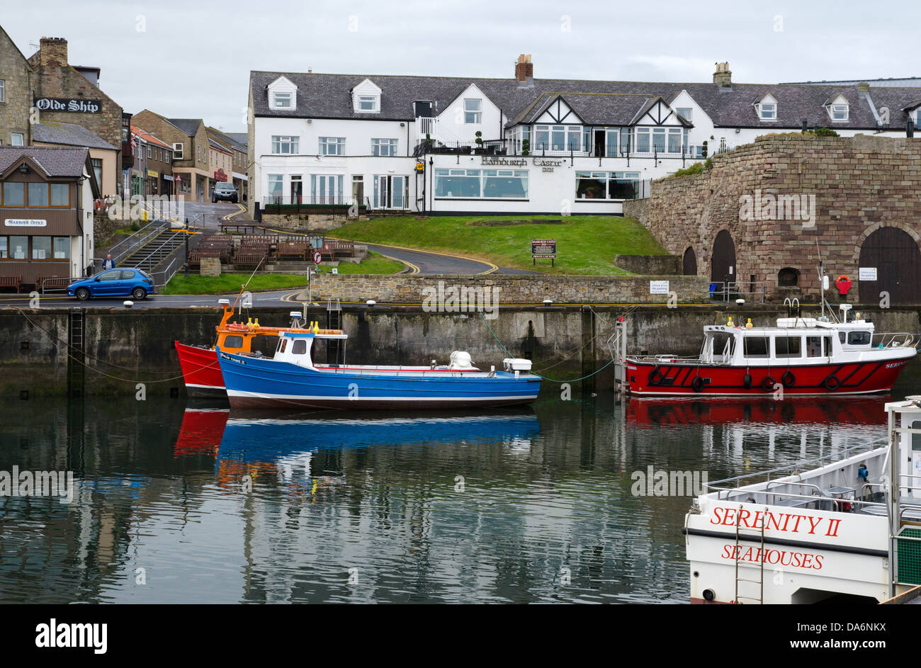 seahouses harbour pleasure boats bamburgh castle inn northumberland ...