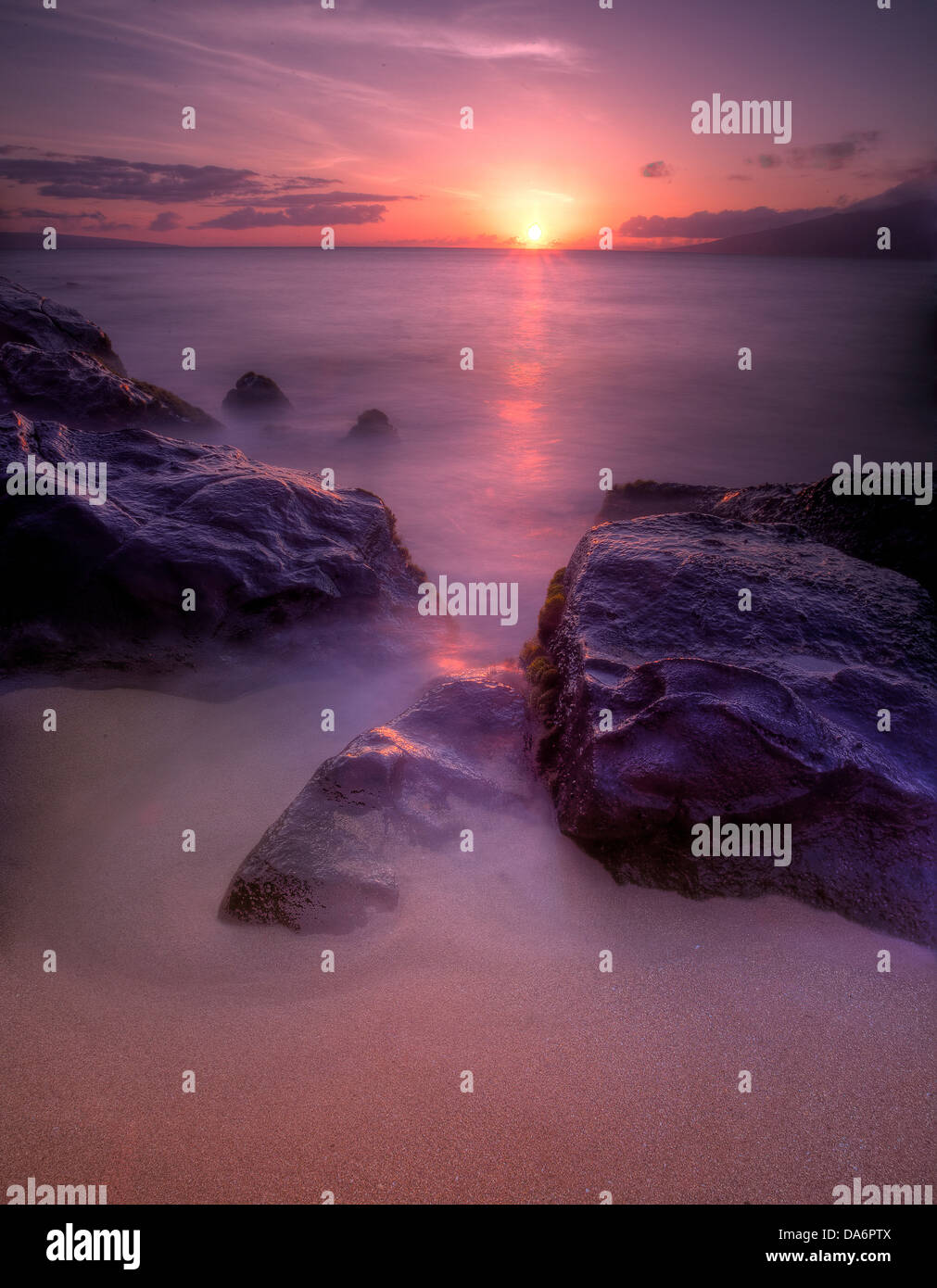 Maui sunset hi-res stock photography and images - Alamy