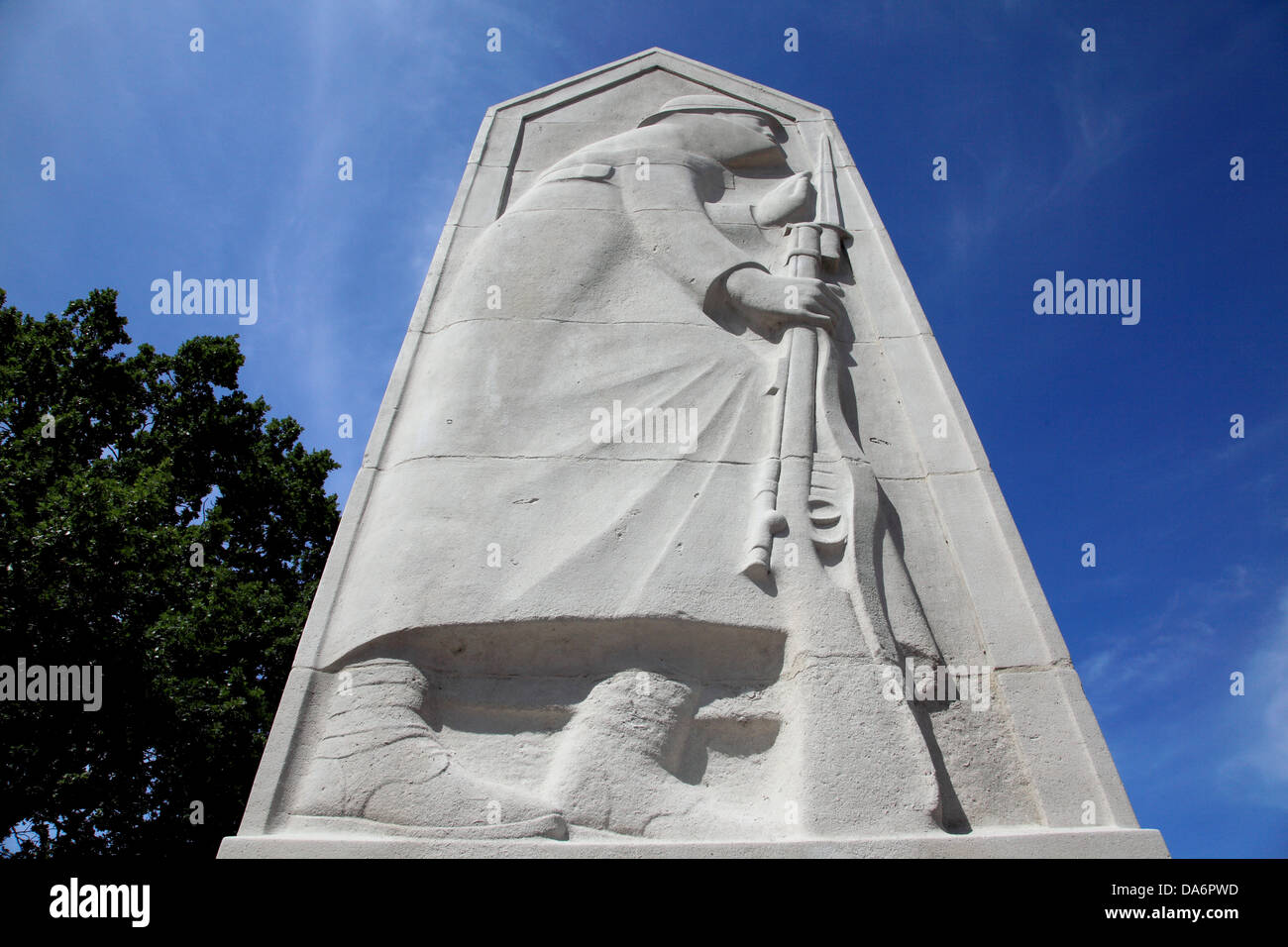 Sculpture by eric gill hi-res stock photography and images - Alamy
