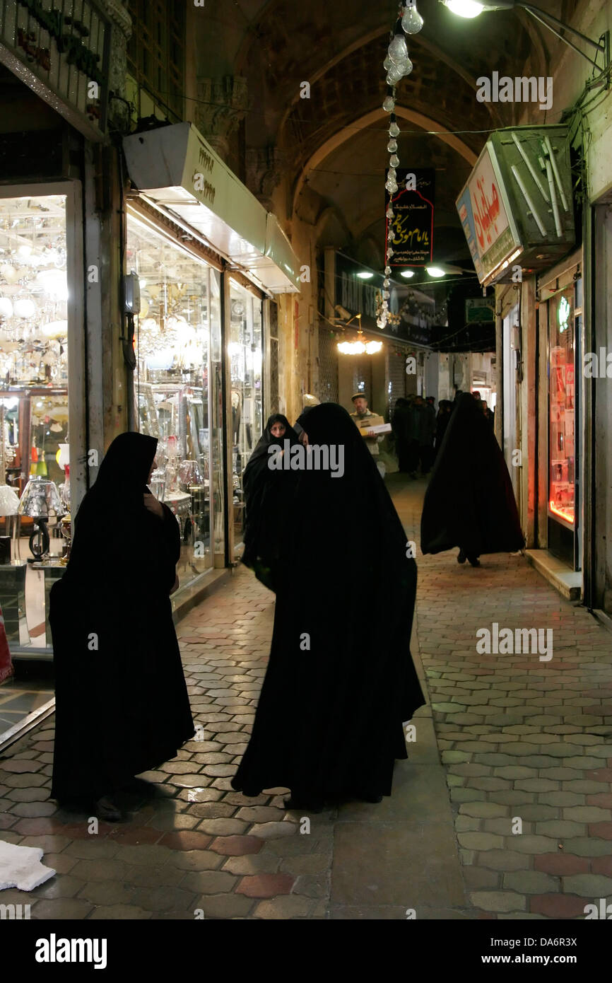 Iranian women in front of the jewelry shop at Kashan’s bazaar, Central ...