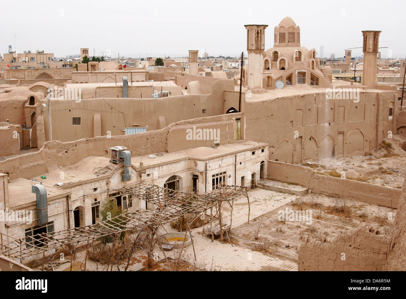 Old iranian mansion hi-res stock photography and images - Alamy