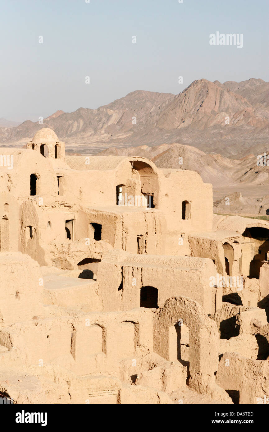 Deserted ancient Village of Kharanaq near Yazd, Central Iran Stock ...