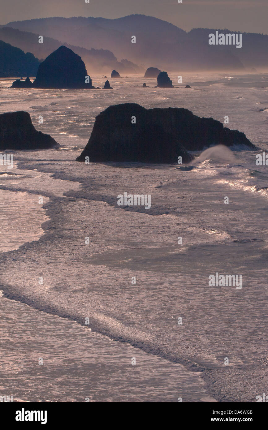 USA, United States, America, Oregon, Cannon Beach, Coastline, Beach ...