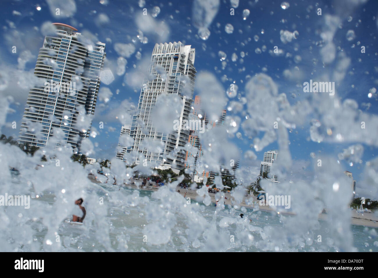 Climate change sea level rise miami hi-res stock photography and images ...